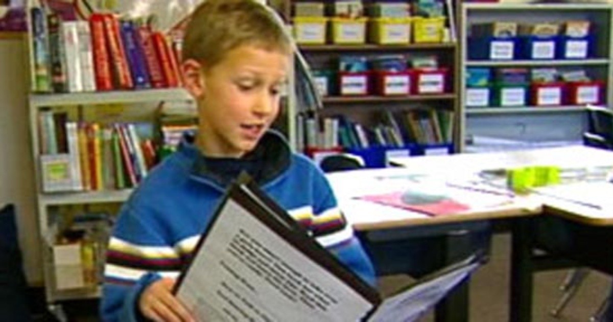Mini gurú del amor: con 9 años escribió un libro para conquistar chicas ...