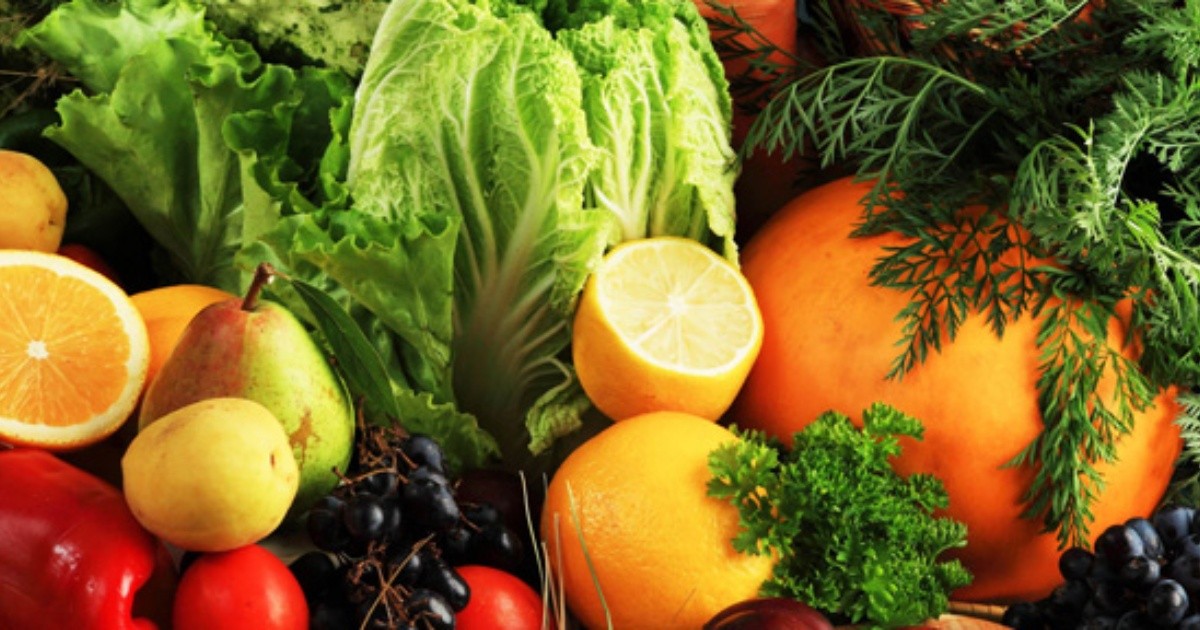 Ingerir alimentos y bebidas ricos en antioxidantes para combatir el ...