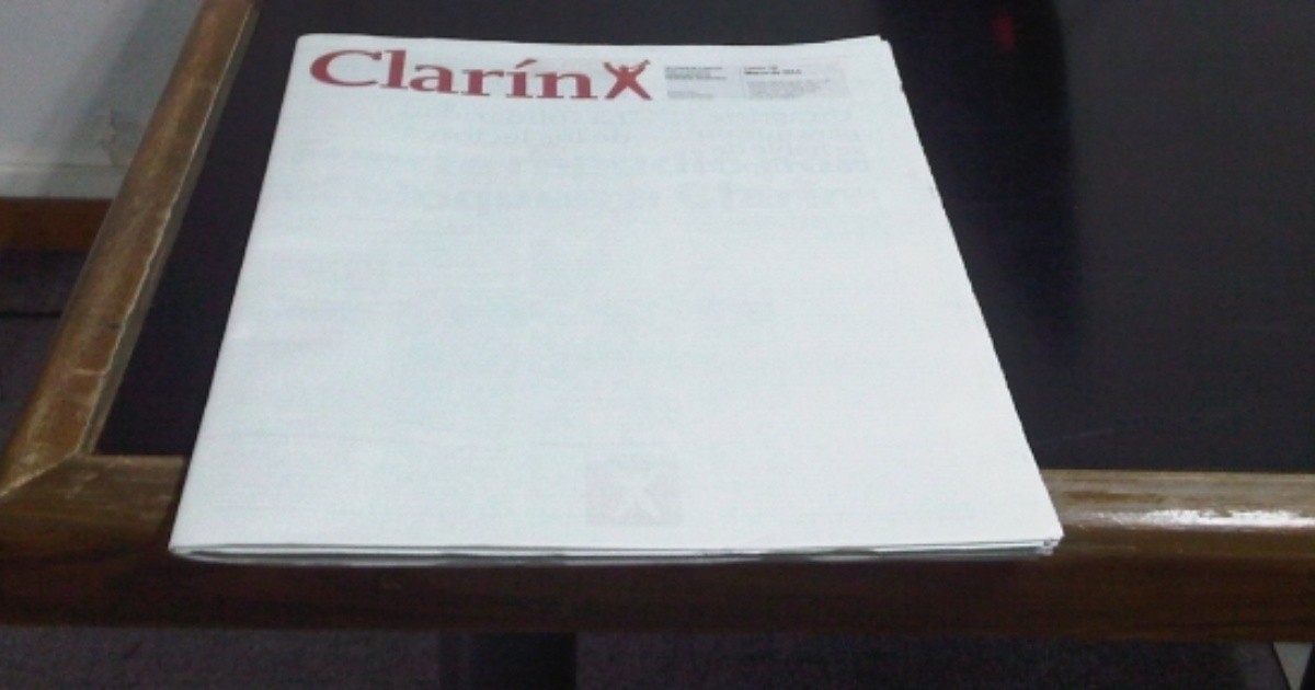 La tapa de Clarín, en blanco | Rosario3