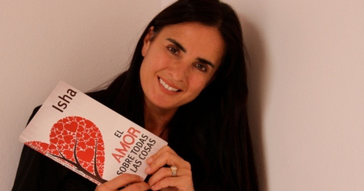 Isha: "La solución a la vida es aprender a amarse uno mismo" | Rosario3