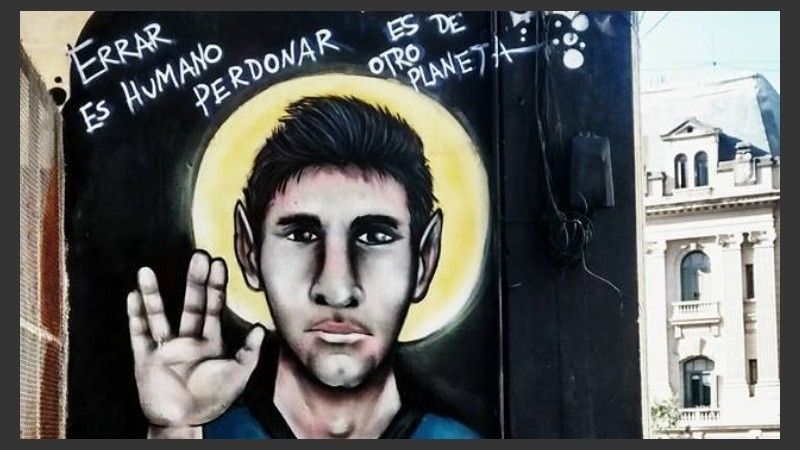 El mural a Messi extraterrestre que nadie quiso perderse | Rosario3