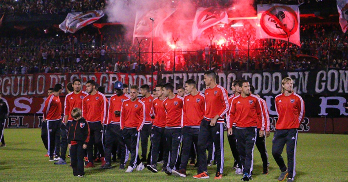 Pasión renovada en el banderazo del Coloso del Parque | Rosario3