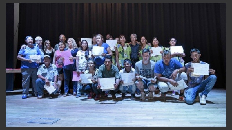 Más de 100 rosarinos se alfabetizaron con el programa "Yo, Sí Puedo ...