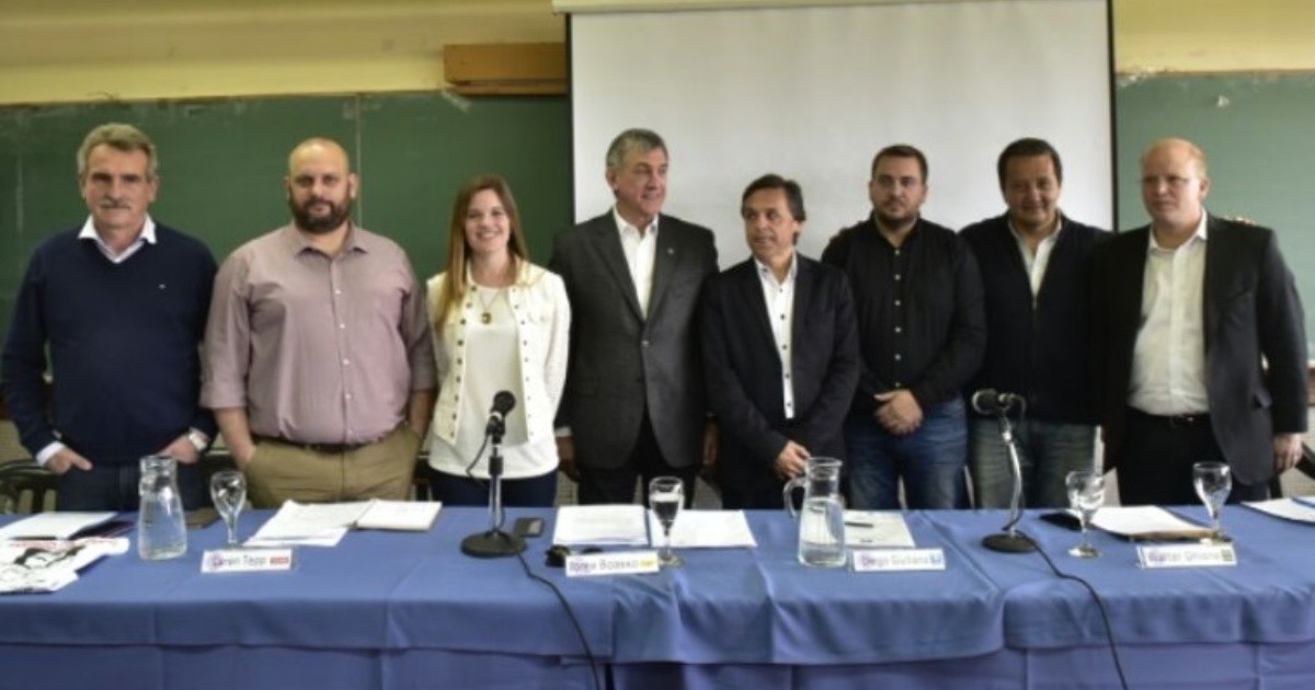 Candidatos a diputado nacional por Santa Fe debatieron en la UNR | Rosario3
