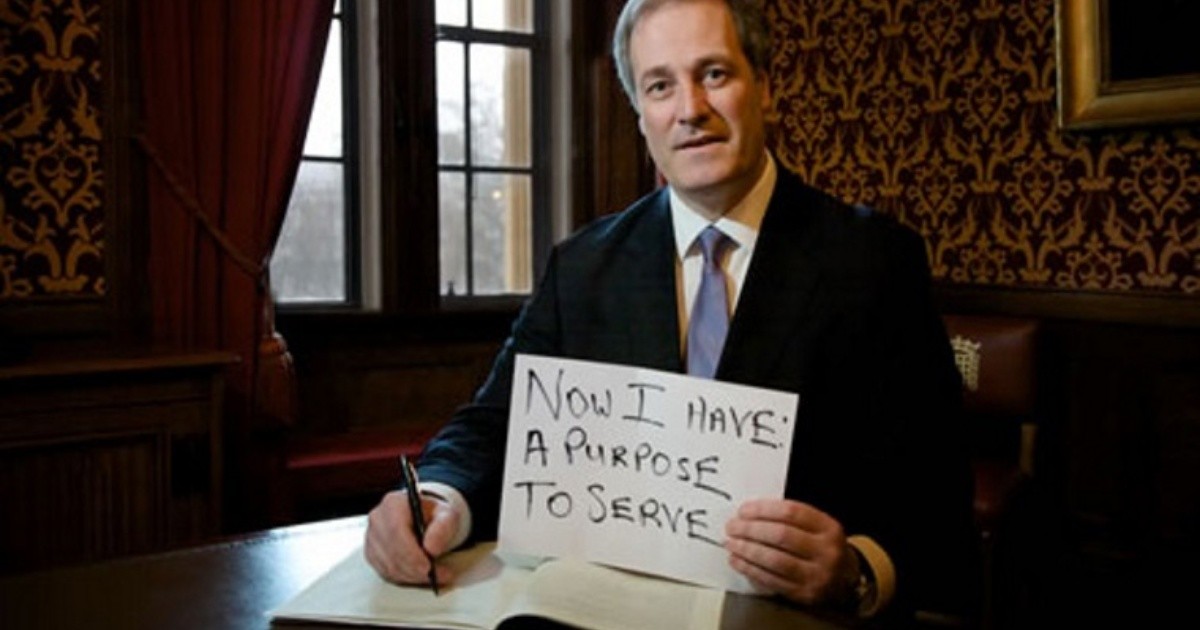 Un ministro inglés renunció por llegar dos minutos tarde a una reunión ...