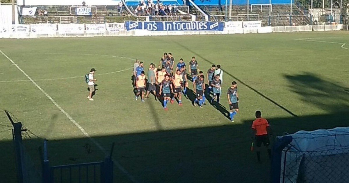 El salaíto aplastó a Central Ballester | Rosario3