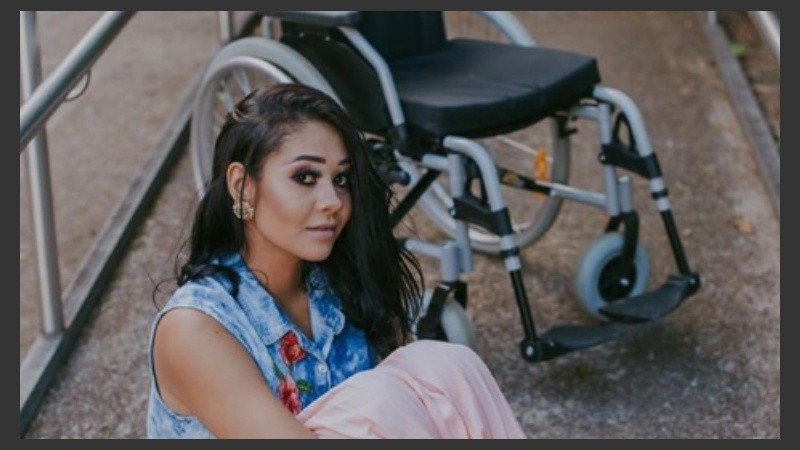 Quedó parapléjica tras hacerse un piercing: “Tengan más cuidado” | Rosario3