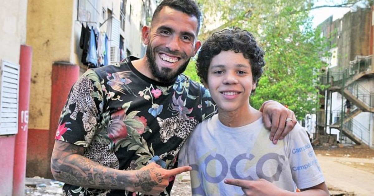 Video: el trailer de "Apache", la serie sobre la vida de Carlos Tévez ...