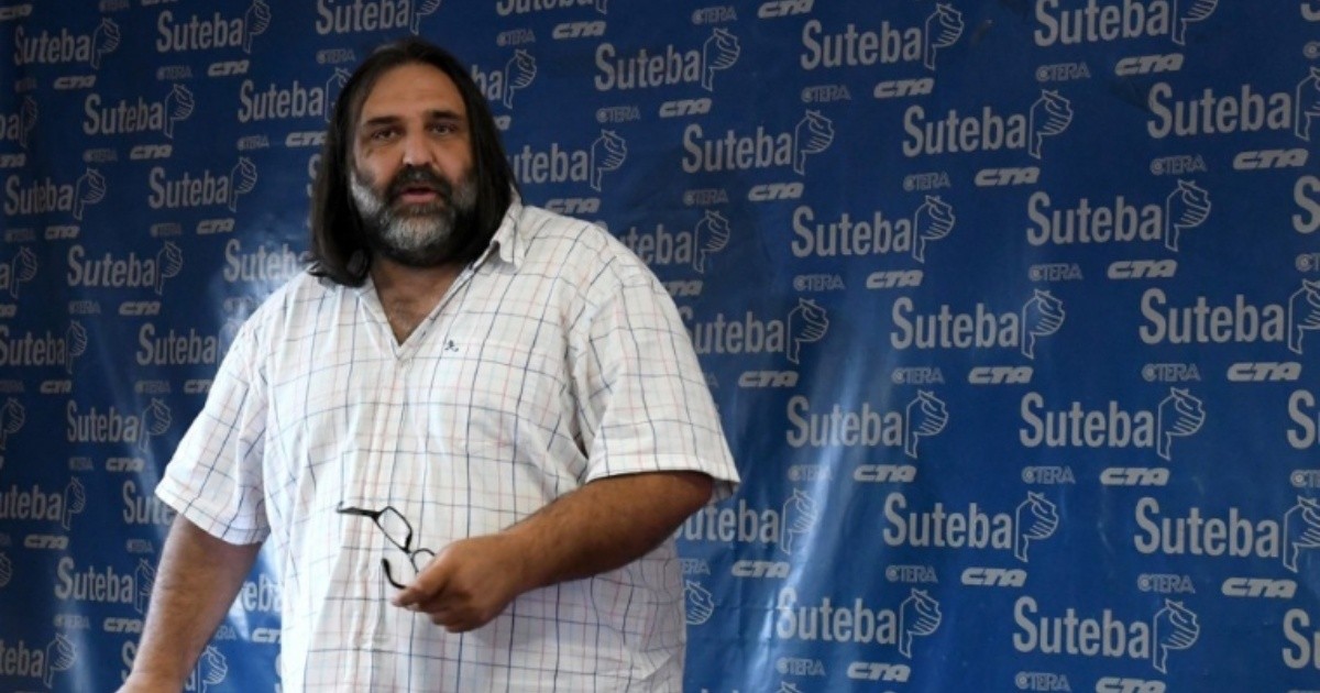 Baradel sobre el libro de Cristina: "Podría ser material para las ...