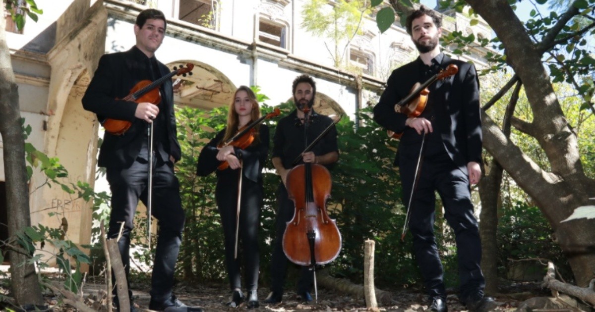 Entre cuerdas: Cuarteto Áureo reversiona a los Beatles en el Atlas | Rosario3
