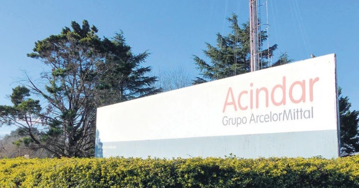 Tres operarios heridos tras recibir una descarga eléctrica en la planta ...