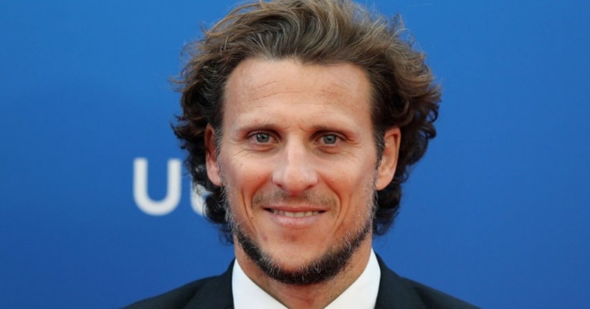 Chau Cachavacha: Forlán confirmó que se retira del fútbol profesional ...