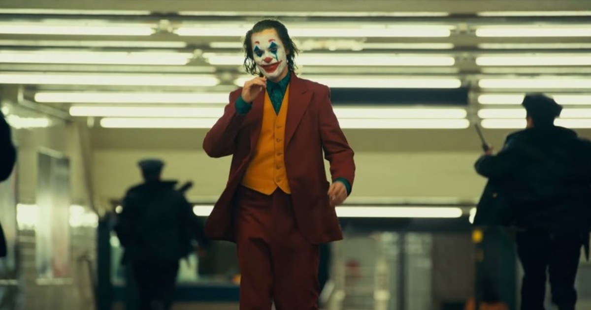 Un nuevo tráiler de El Guasón muestra cómo se convierte en el mayor ...