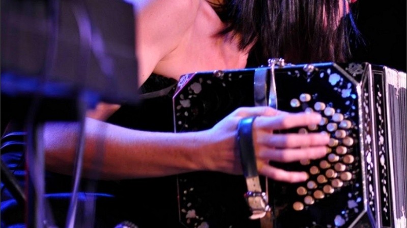 Mujeres Tangueras celebra el Día del Tango con un concierto | Rosario3