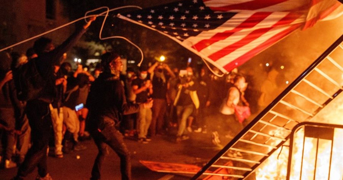 Sexta noche de protestas en Estados Unidos con disturbios cerca de la ...