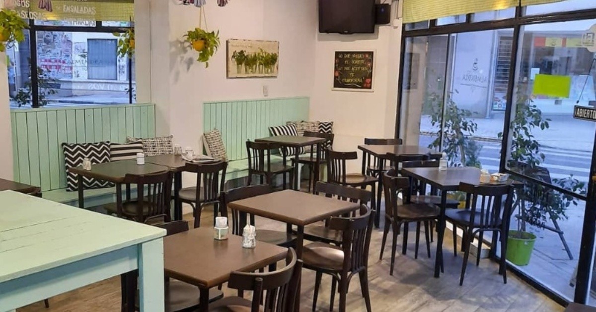 De bar a bazar: local gastronómico cierra y vende hasta los cubiertos ...