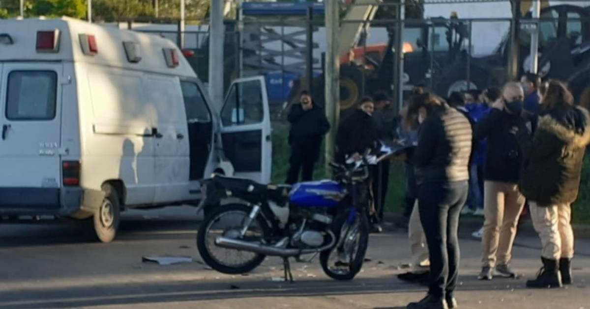 Un Motociclista Murió Tras Chocar Contra Un Auto Rosario3 1101