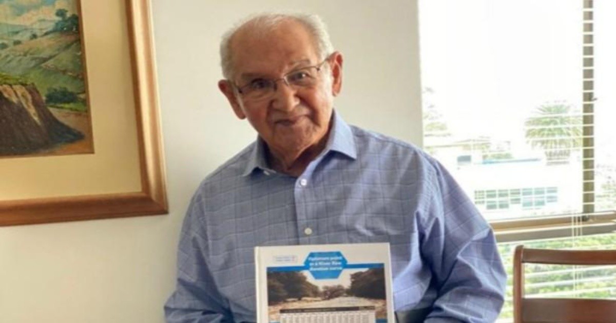 Lucio, con 104 años presentó su tesis doctoral y resolvió un enigma de ...