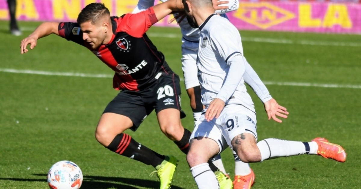 Julián Fernández será probado y si responde bien, irá de titular en ...