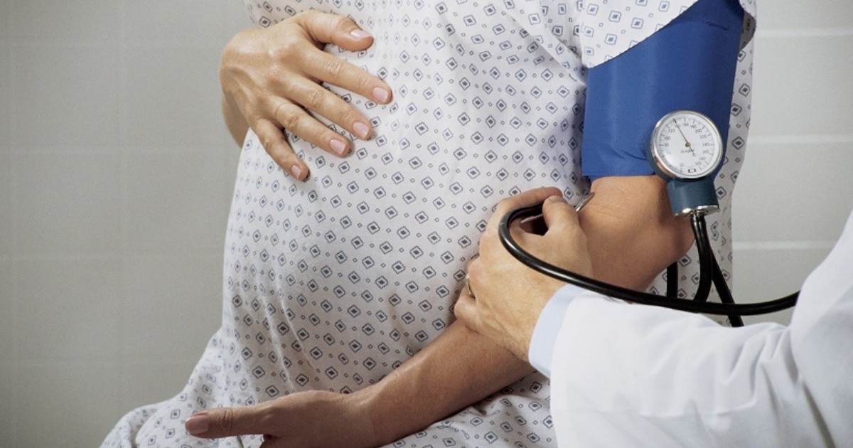¿Qué debemos saber de embarazo e hipertensión arterial? | Rosario3