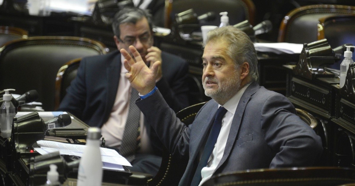 A través de una carta, Roberto Mirabella bajó su candidatura | Rosario3