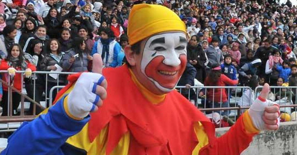 Las redes se llenan de memes de Piñón Fijo en medio de su escándalo ...