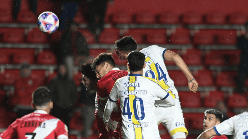 Veliz rescató la rebeldía del equipo a pesar de la derrota ante ...