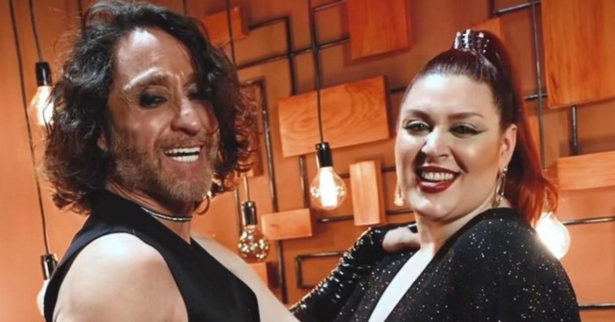 Alejandro Paker cantó y la rompió en Canta conmigo ahora: "Un artista ...