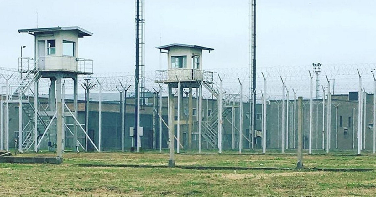 Dos abogados quisieron entrar celulares a presos en la cárcel de Piñero ...