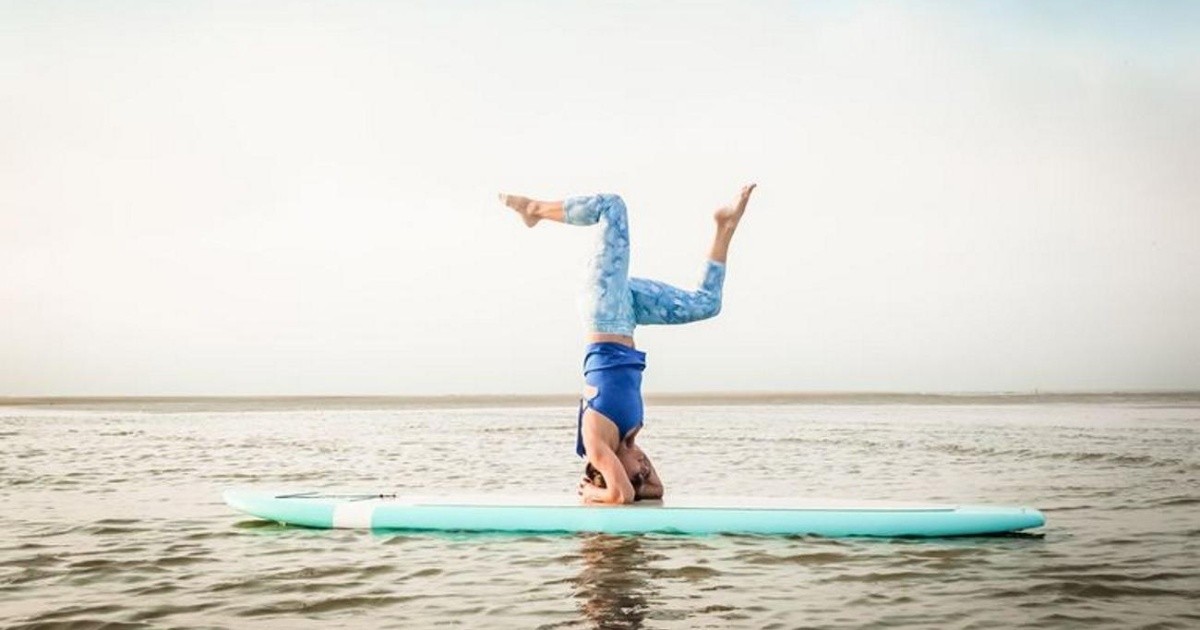 Sup Yoga, una técnica que fusiona coordinación y bienestar en el agua ...