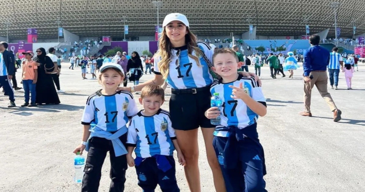 El sticker en el termo de Linda Raff, la esposa del Papu Gómez, que se volvió viral | Rosario3