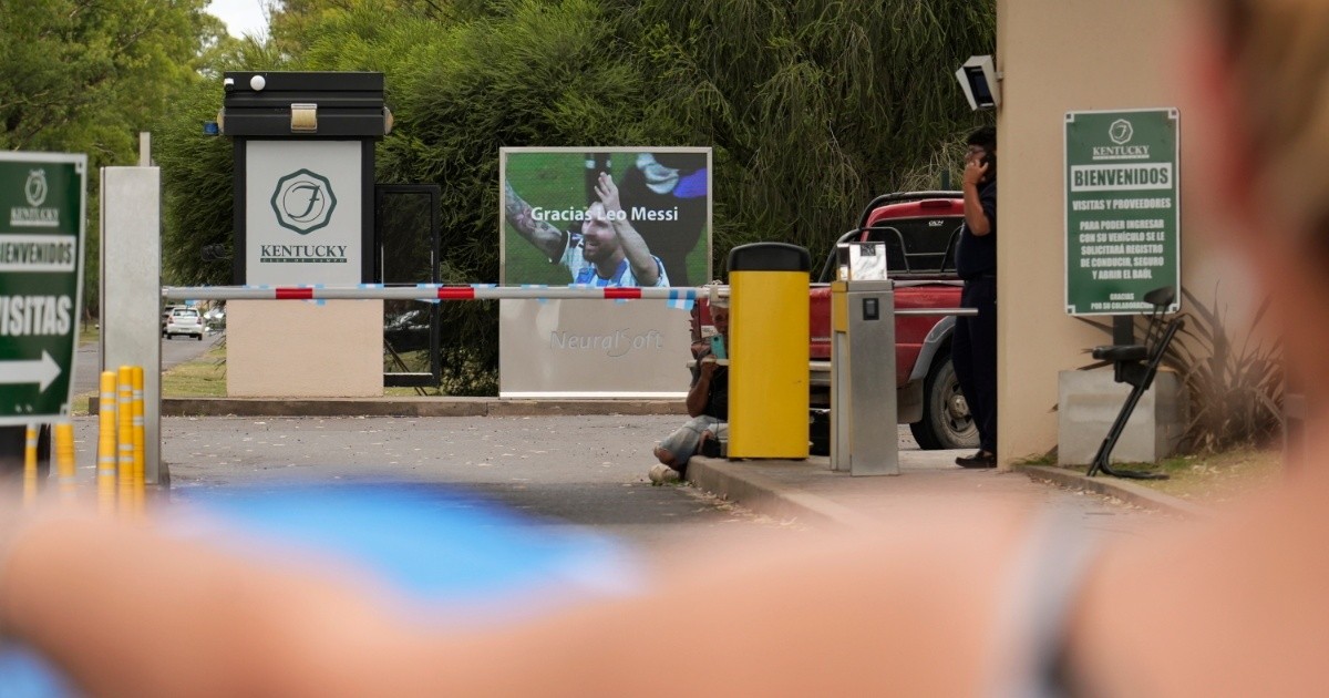 Messi en Funes: cómo fue la bienvenida de los vecinos y cómo es vivir ...