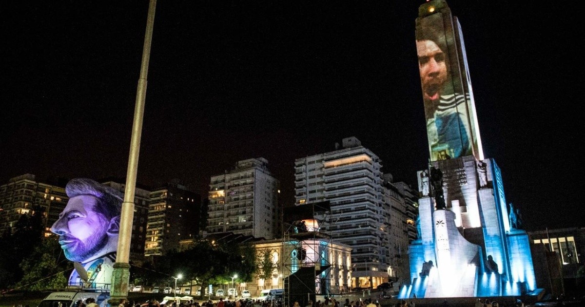 Rosario homenajeó a los campeones del mundo con una proyección especial ...