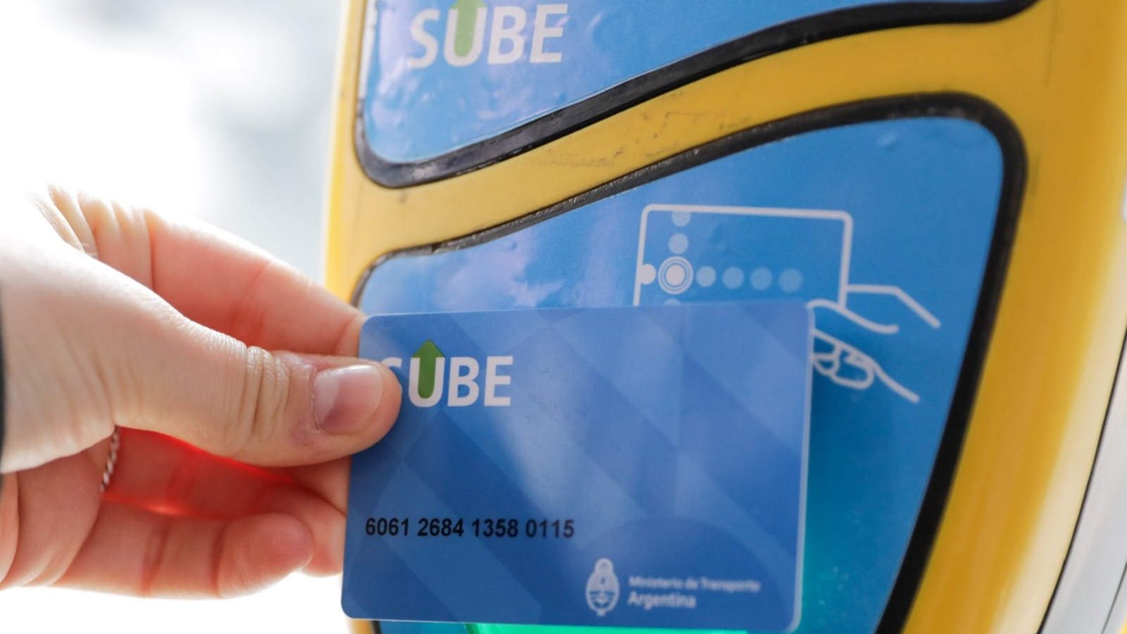 El Banco Municipal proveerá la tecnología para la carga de la tarjeta ...