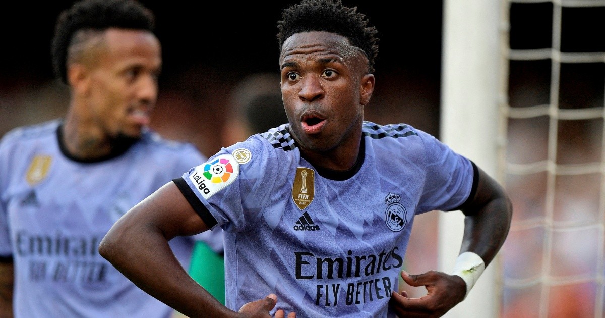 Racismo y discriminación, una constante del fútbol que debe arrancarse de cuajo | Rosario3