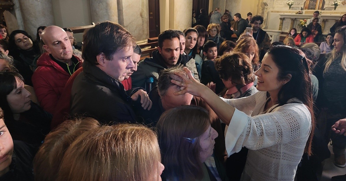Tras ser retirada de la catedral, Leda retoma sus bendiciones en una capilla de Rosario | Rosario3