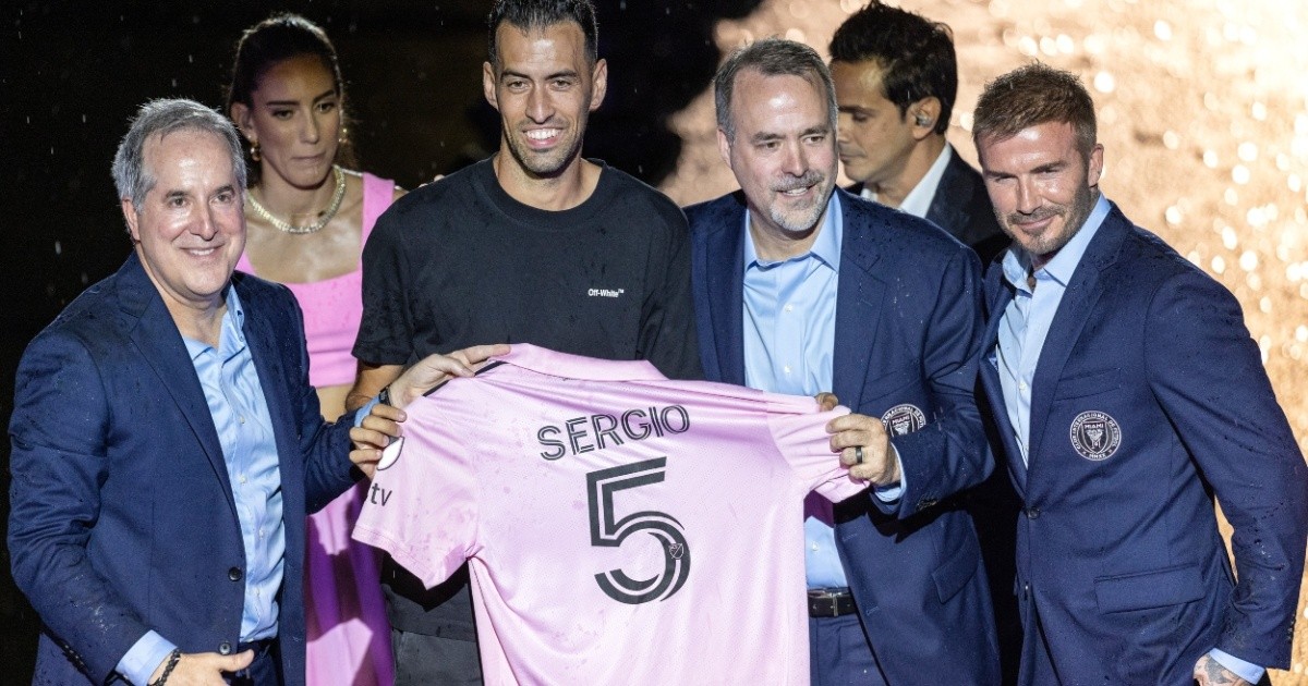 Es oficial: Sergio Busquets se reencontrará con Messi en el Inter Miami ...