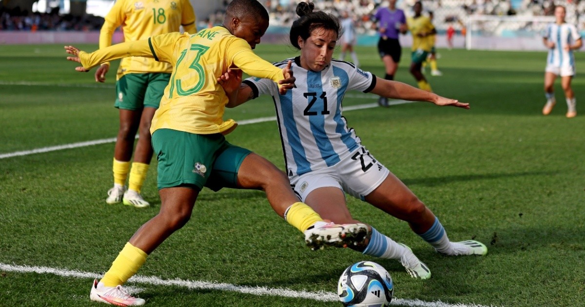 Mundial femenino: así fue el debut de la rosarina y goleadora de ...
