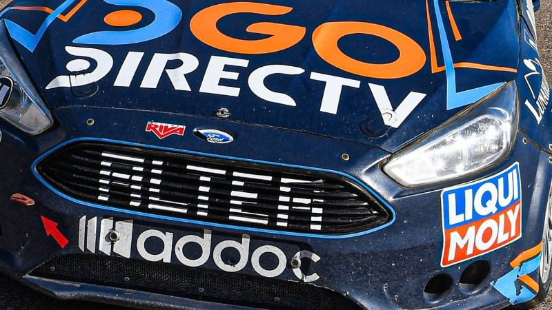 Balearon el auto de Leonel Pernía durante la definición del Turismo ...