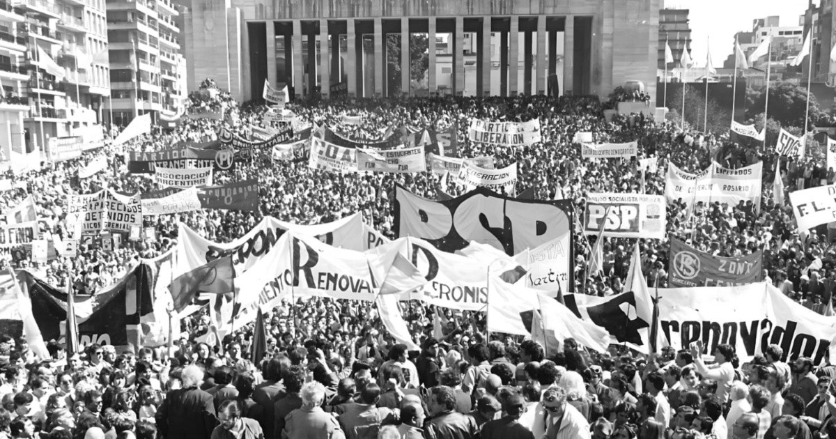 Inauguran la muestra fotográfica “Una sociedad movilizada. Los 80 en ...