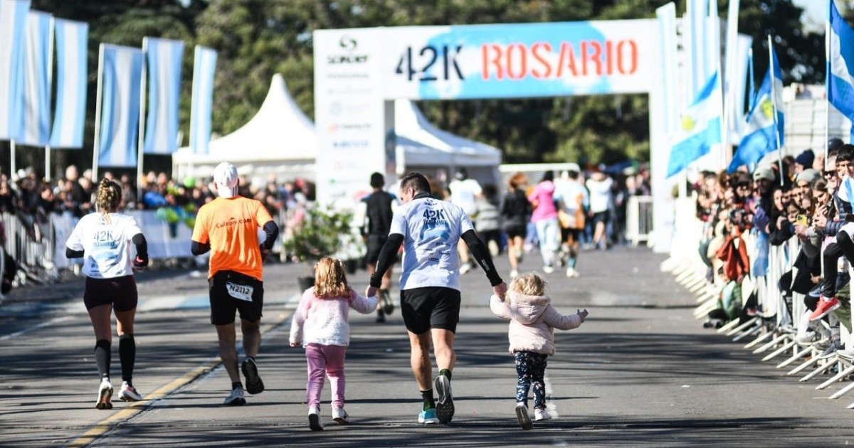 Pese al frío, Rosario vibró con la Maratón Internacional de la Bandera ...