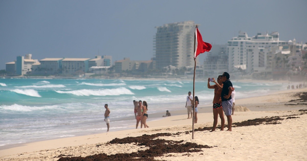 El huracán Beryl se aproxima a las costas del Caribe mexicano y ...