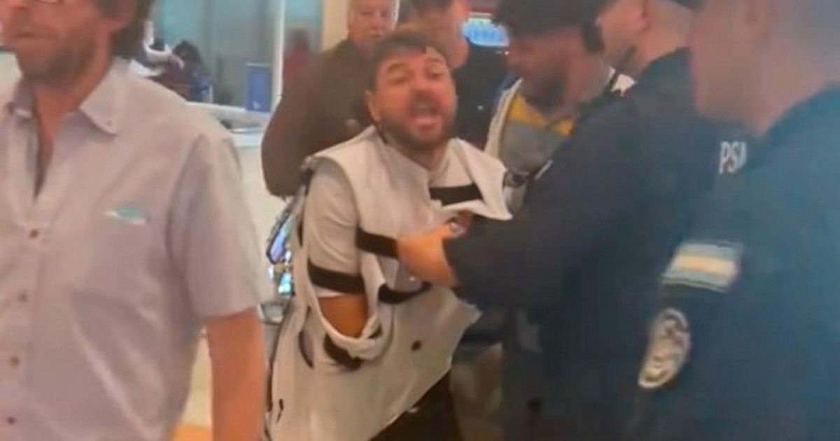 Increparon a Juan Grabois en Ezeiza tras el encuentro con el papa ...