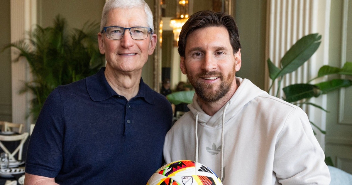 La foto de Lionel Messi con Tim Cook, el multimillonario CEO de Apple ...