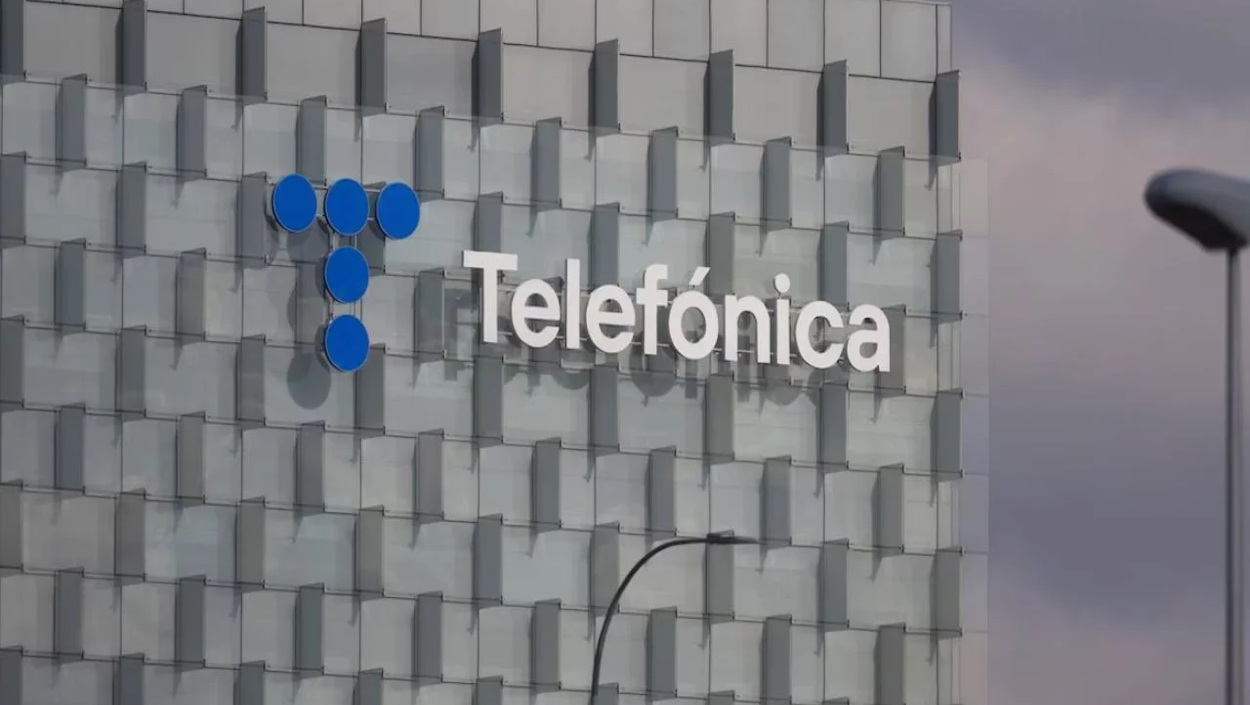 Gigantes en retirada: Mercedes-Benz, Telefónica, multinacionales que se ...