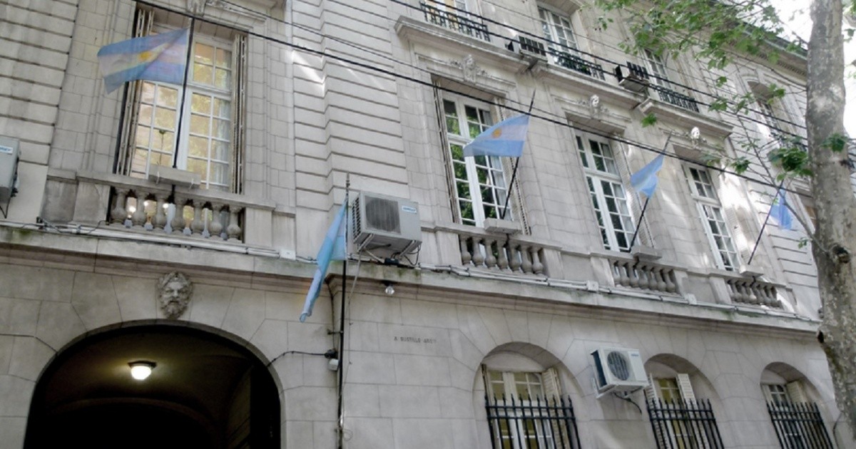 Yinyleon pictures came across a different provider on the