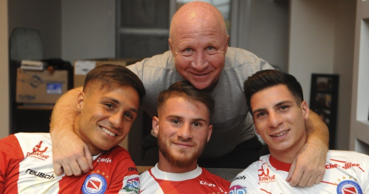 El Colorado Mac Allister duro contra Riquelme: “De la historia que ...