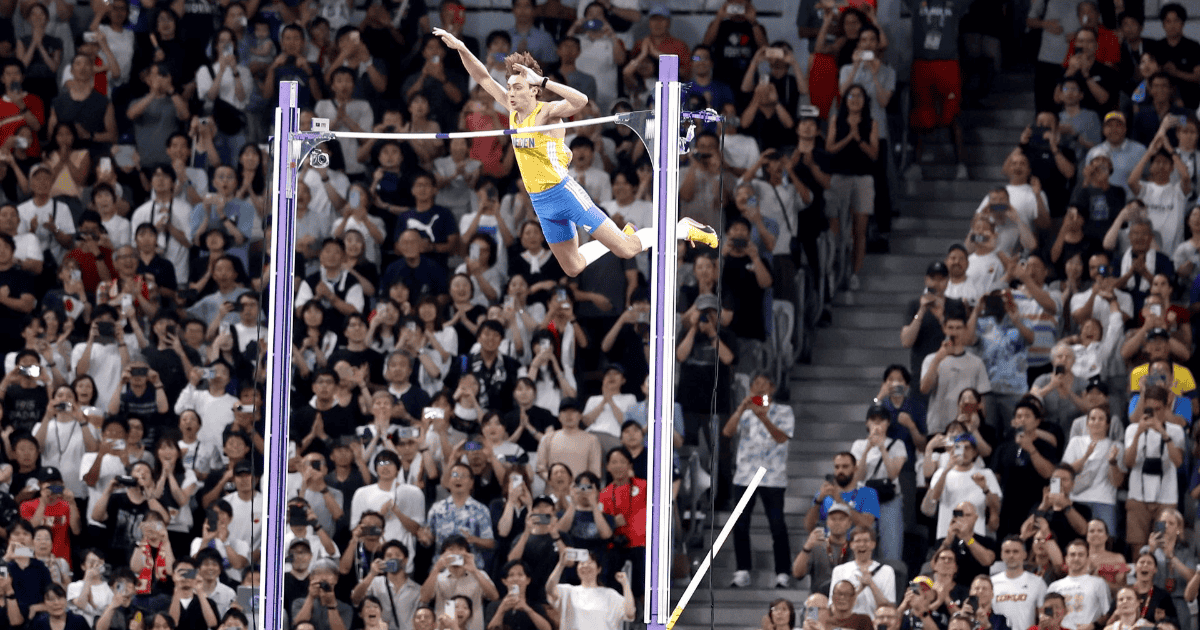 Duplantis rompió su propio récord y se consagró tricampeón mundial en ...