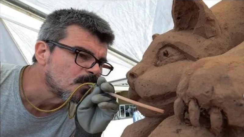 Una réplica en arena del Monumento a la Bandera en La Florida | Rosario3