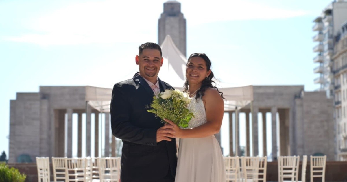 Álbum de bodas: 14 parejas se casaron este viernes en el Pasaje ...